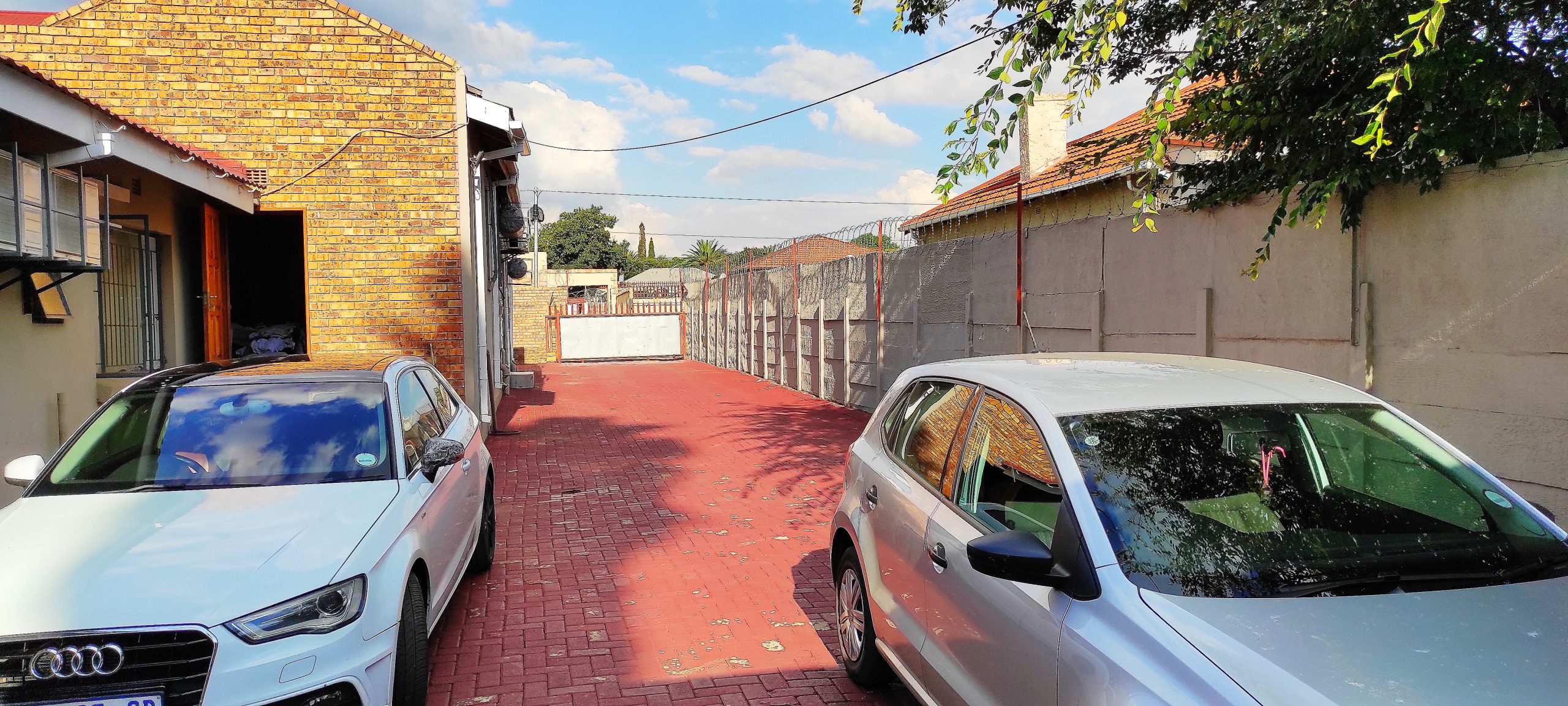 Modern Facilities - Sir Pintos Guesthouse